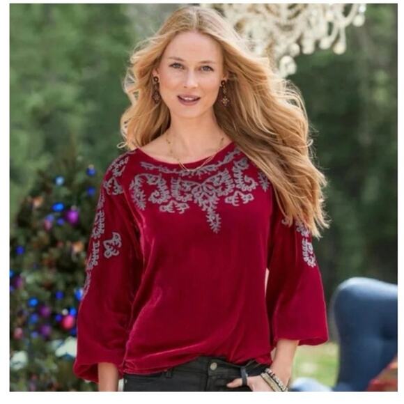 Sundance | Tops | Sundance Top Large Red Velvet Holiday Festive ...